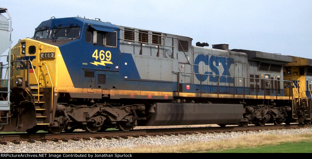 CSX 469, conductor's side, stopped during switching operations
